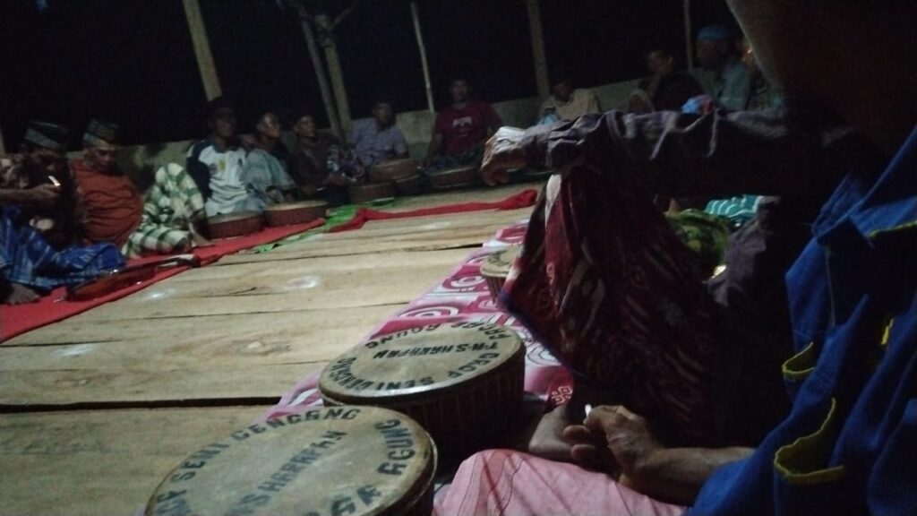 Pemdes Suka Bandung Rutin Latihan Seni Dendang Nada Harapan – Kompas News
