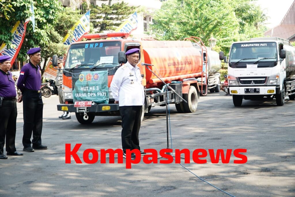 Terdampak Kekeringan: Puluhan Tangki Bantuan Air Bersih di Salurkan – Kompas News