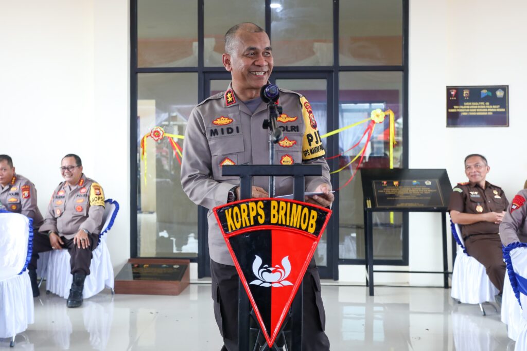 Kapolda Malut Resmikan Barak Siaga dan Rumah Dinas Batalyon C Pelopor Satbrimob Polda Malut ...
